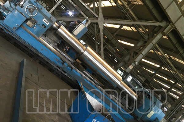 Centrifugal Cast Iron Rolls, Rolling Mill Rolls - LMM GROUP
